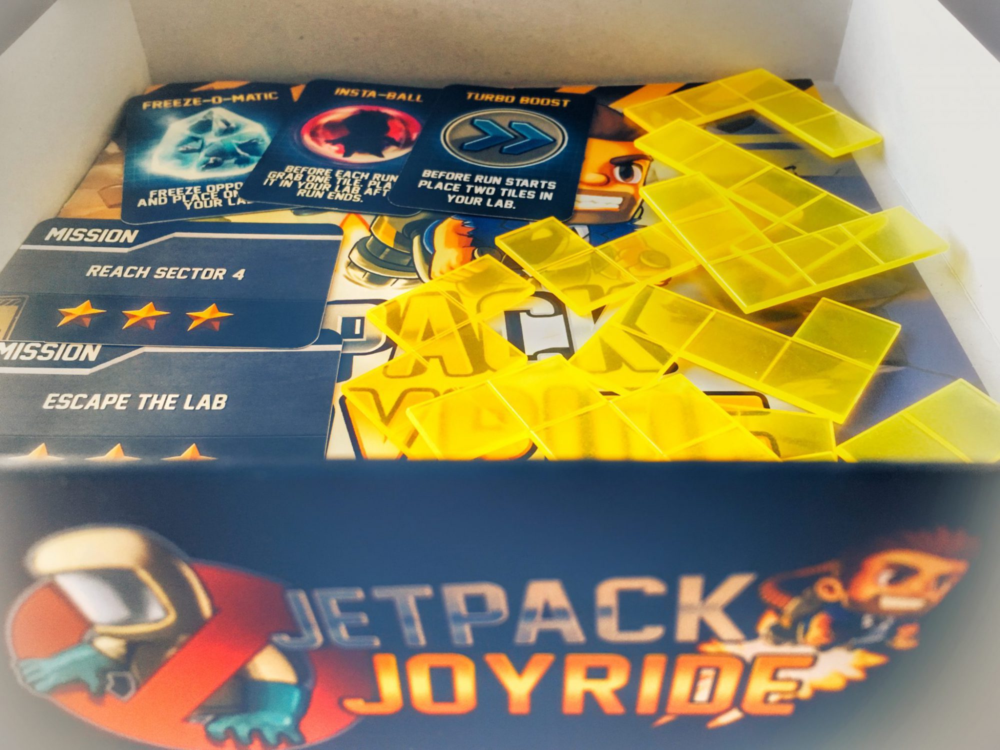 Jetpack Joyride Game Review – Meeple Mountain