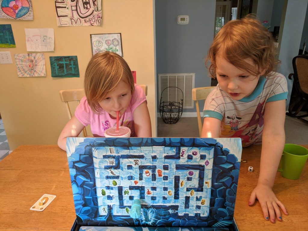 Pyramid of Pengqueen Game Review – Meeple Mountain