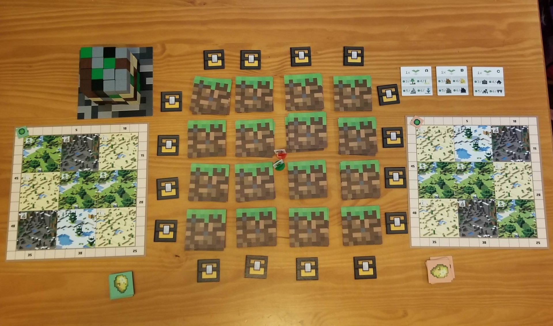 Minecraft: Builders & Biomes Game Review – Meeple Mountain