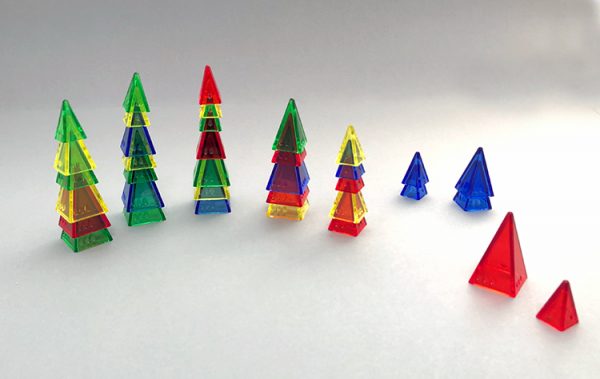 Pyramid Arcade Game Review – Meeple Mountain