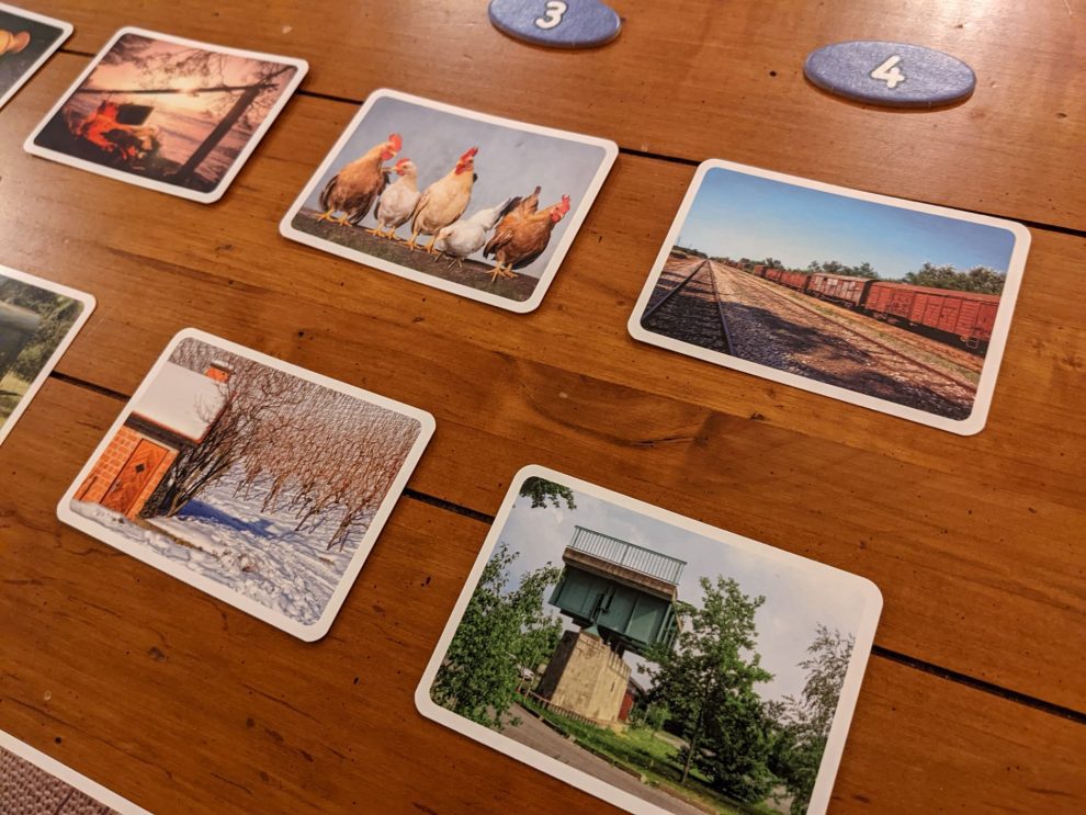 Pictures Game Review – Meeple Mountain