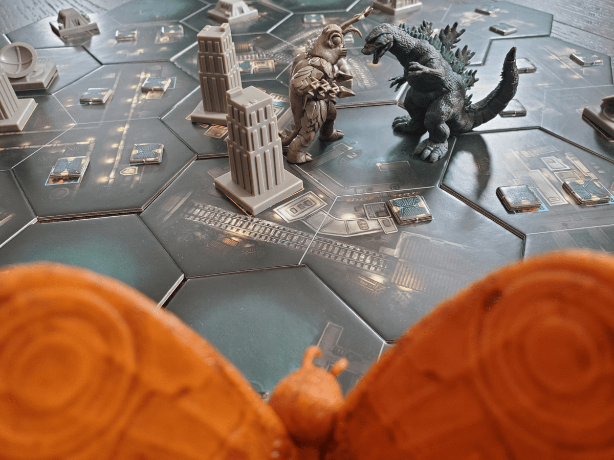 Godzilla: Tokyo Clash Game Review – Meeple Mountain