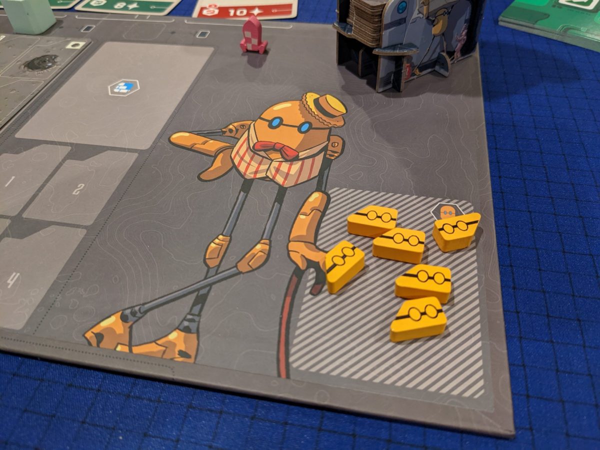 LUNA Capital Game Review – Meeple Mountain