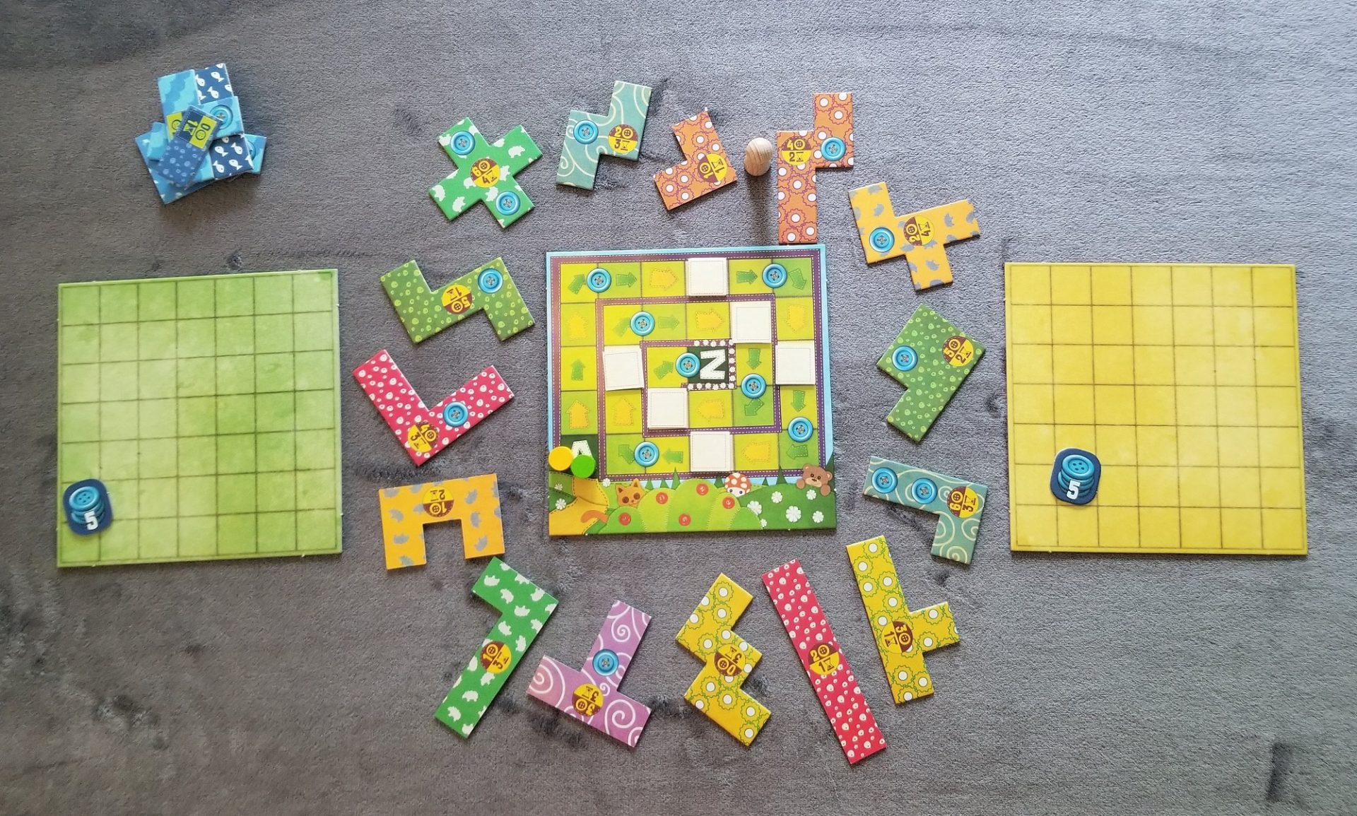 Ave Uwe: Patchwork Doodle and Express Game Review – Meeple Mountain