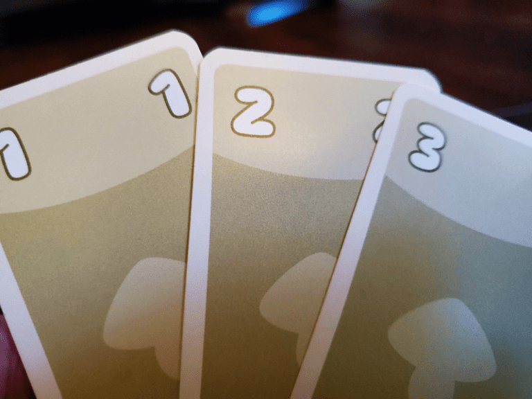 Kinoko Game Review – Meeple Mountain