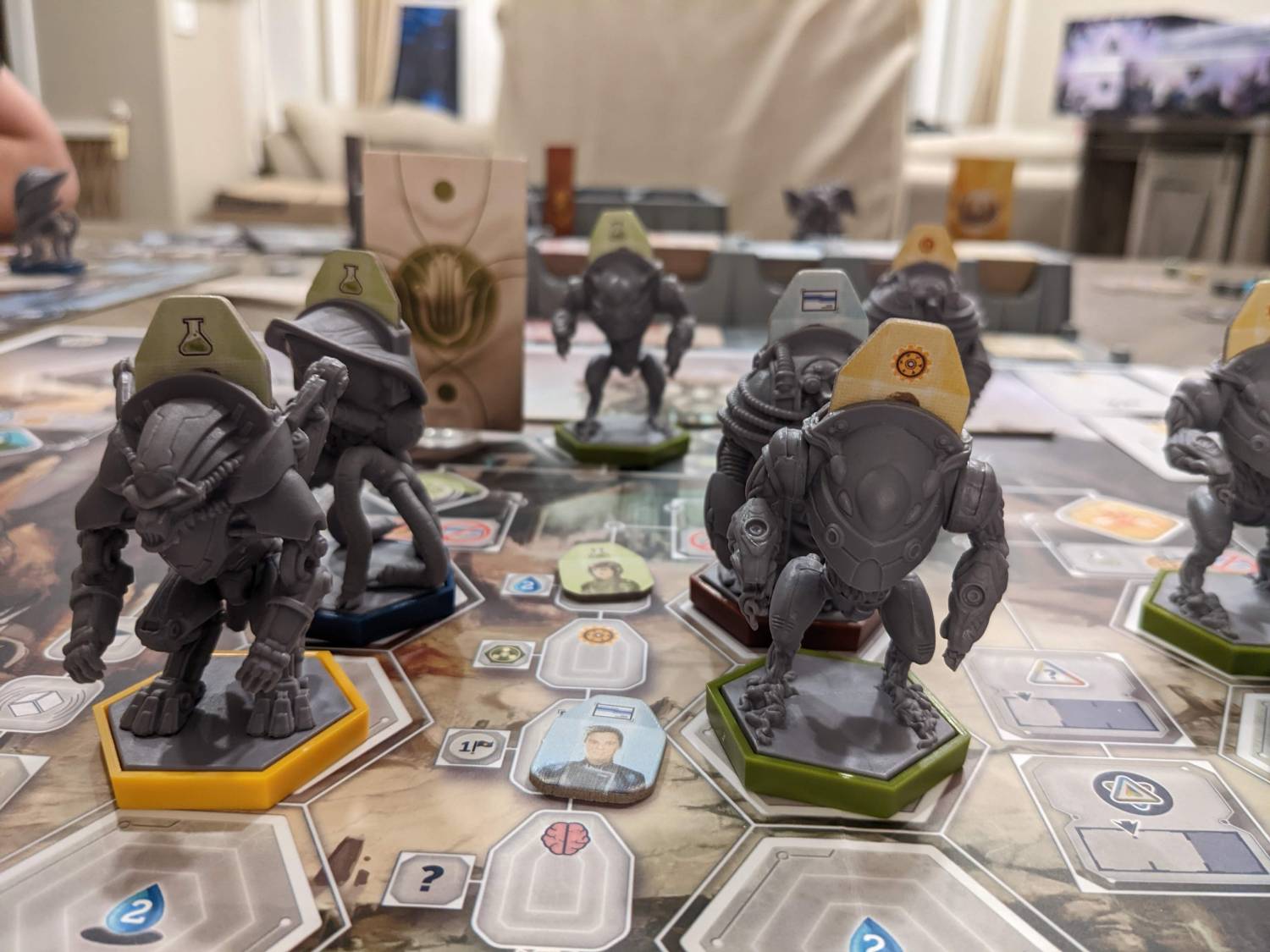 Anachrony Game Review – Meeple Mountain