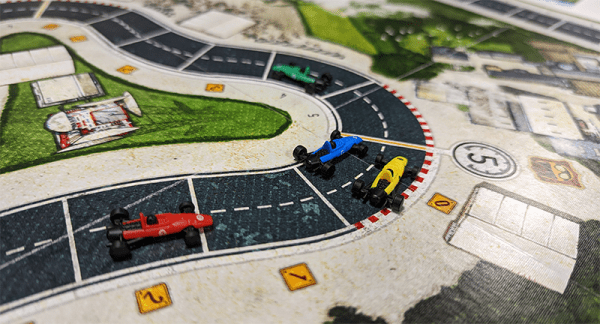 HEAT: Pedal to the Metal Game Review – Meeple Mountain
