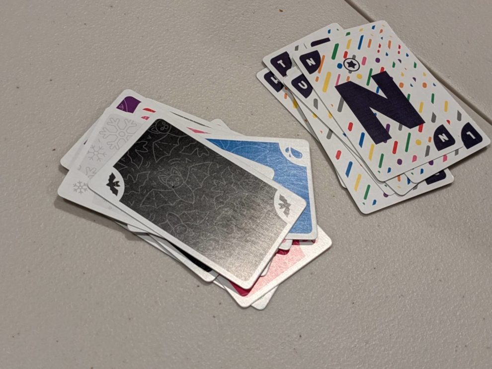 Walkie Talkie Game Review – Meeple Mountain