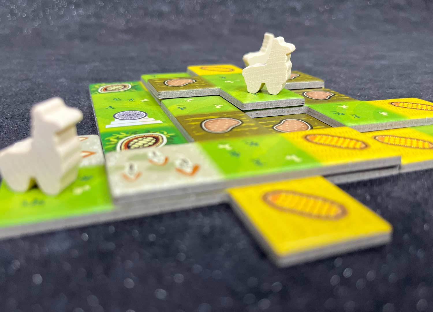 Llamaland Game Review – Meeple Mountain