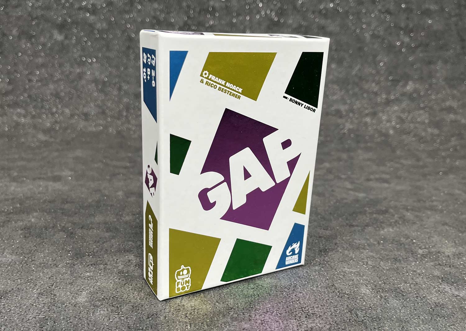 GAP Game Review – Meeple Mountain