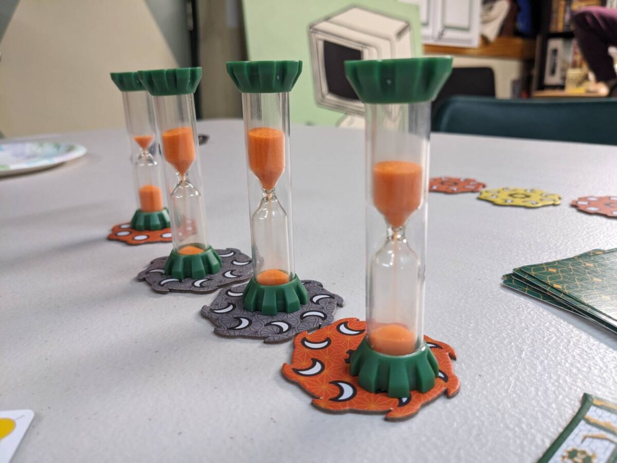 Quicksand Game Review — Meeple Mountain