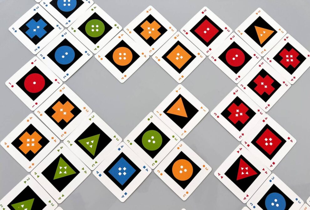 Board Game Step Ladder – Pattern Matching – Meeple Mountain