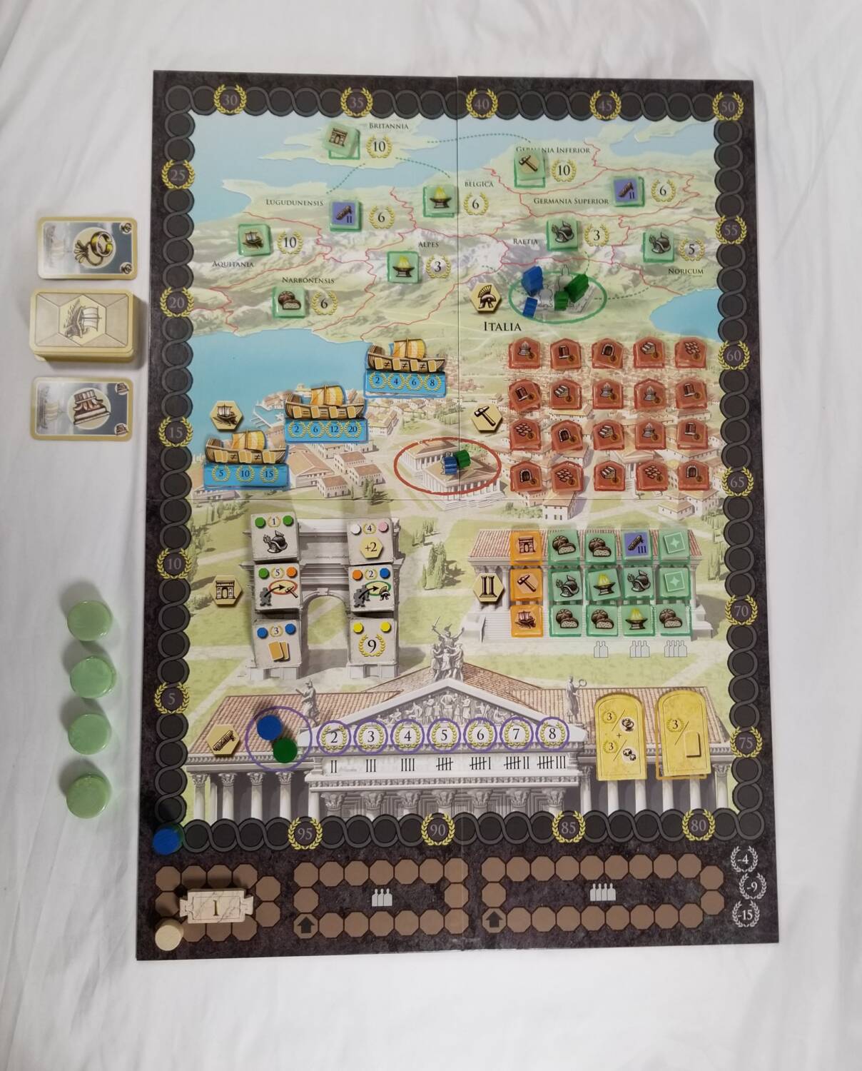 Focused on Feld: Trajan Game Review – Meeple Mountain