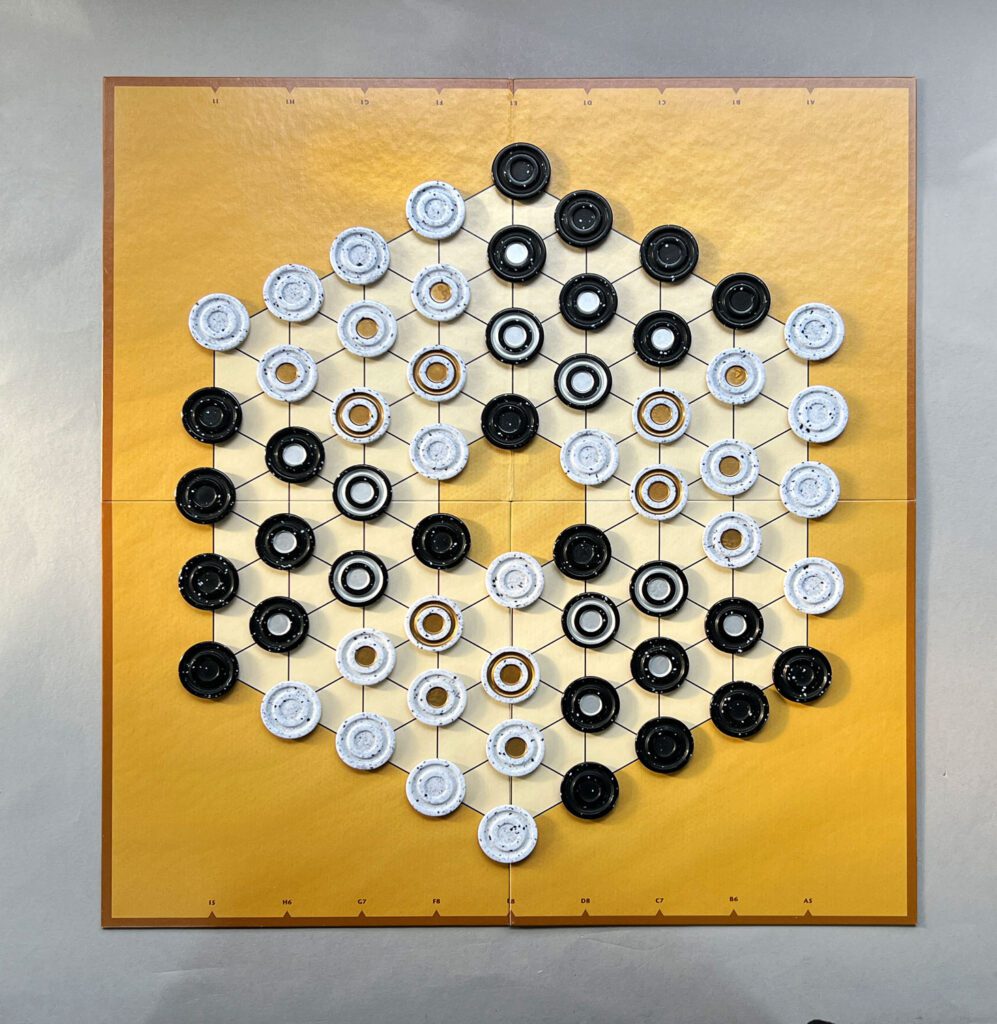 TZAAR Game Review – Meeple Mountain