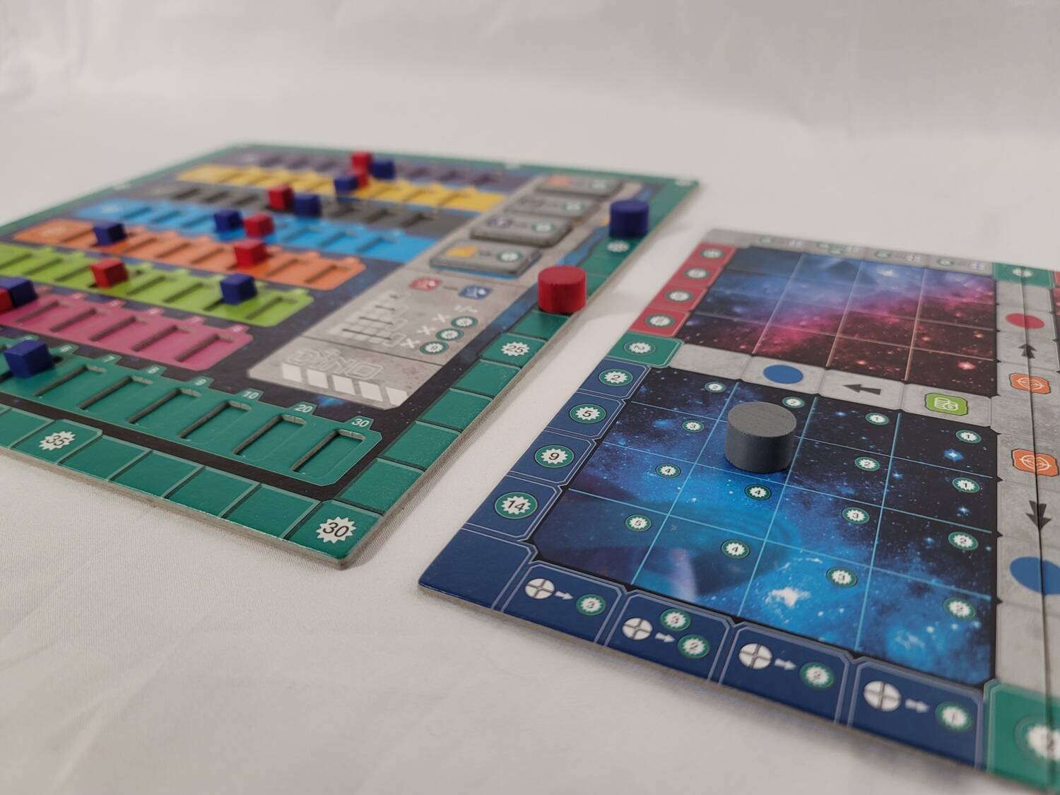 Aldebaran Duel Game Review – Meeple Mountain