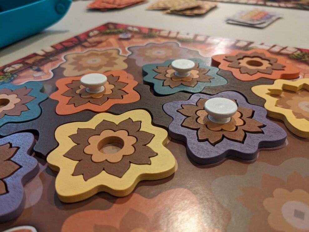 Intarsia Game Review – Meeple Mountain