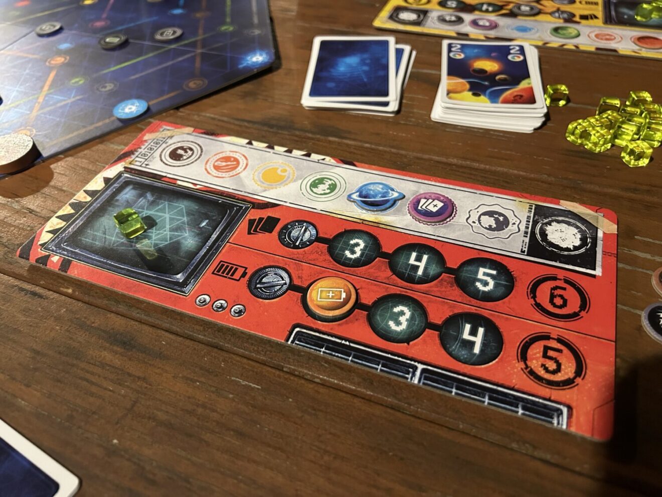 ORBIT Game Review – Meeple Mountain
